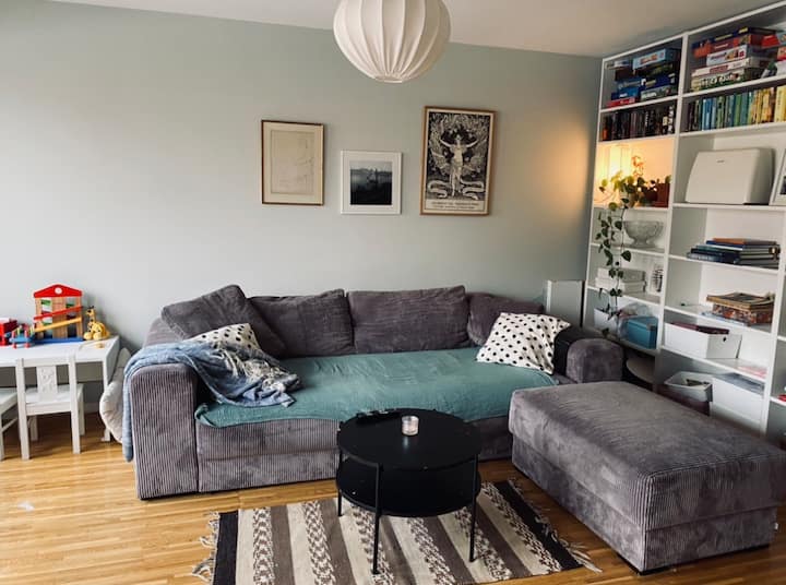 Radhus Med Jazzuci Och Bastu - Stockholm