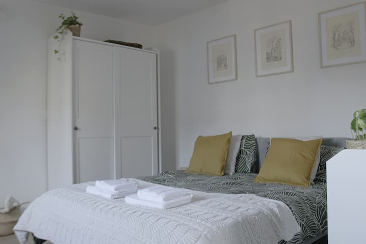 Pretty House In Vanchiglia - Turim