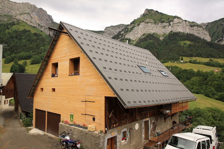 Chalet La Tournette Gite La Ferme 8 Couchages - Lathuile