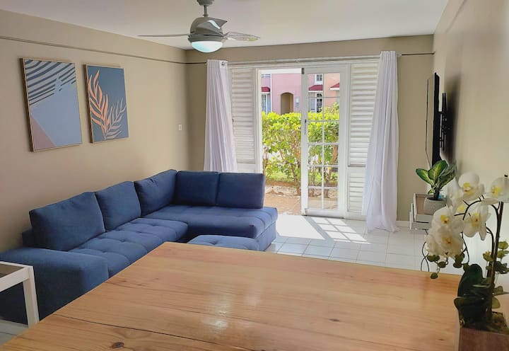 Cozy Beach Apartment In Ocho Rios | With Pool - Ocho Ríos