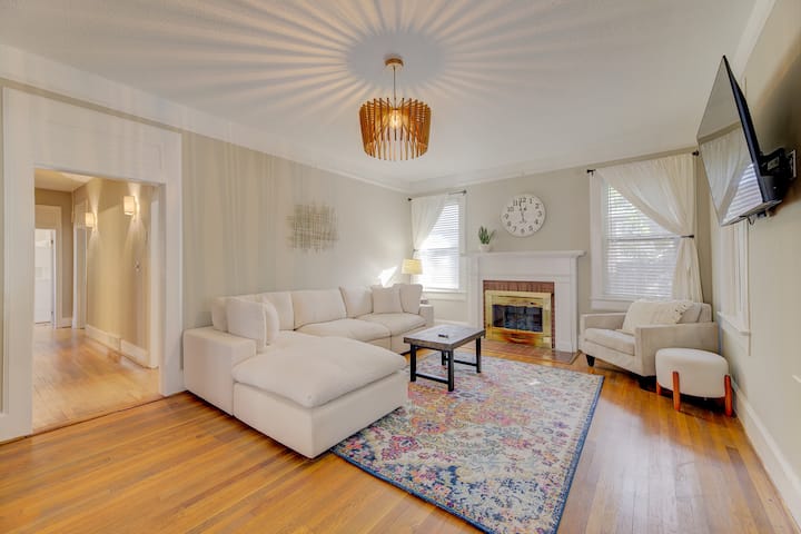 Rose Hill Retreat | Mins To Usc & Ft Jackson - Columbia, SC