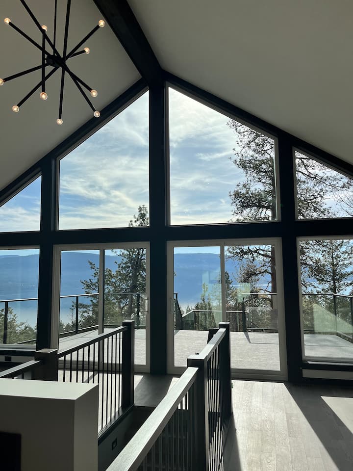 Beautiful Entire House  Overlooking Lake Okanagan! - Lake Country
