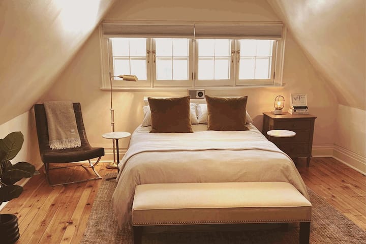 Third Floor Retreat - Toronto