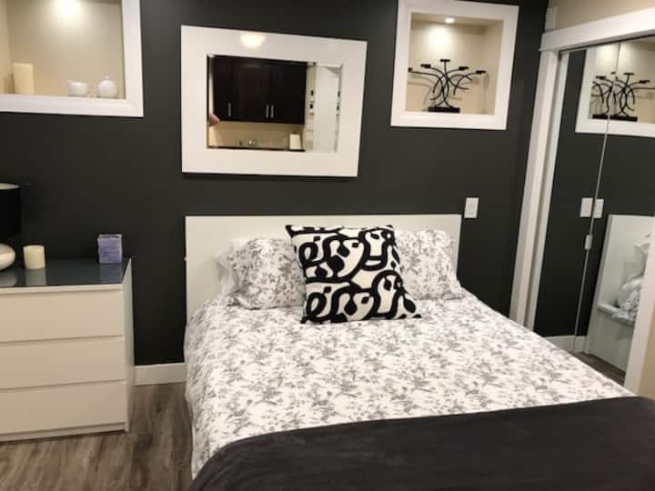 Fort Langley Luxury Studio Suite - Langley