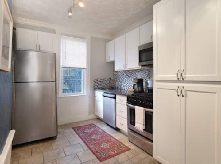 Boho Southside Home On Quiet Street Near Downtown - Pirate, West Mifflin