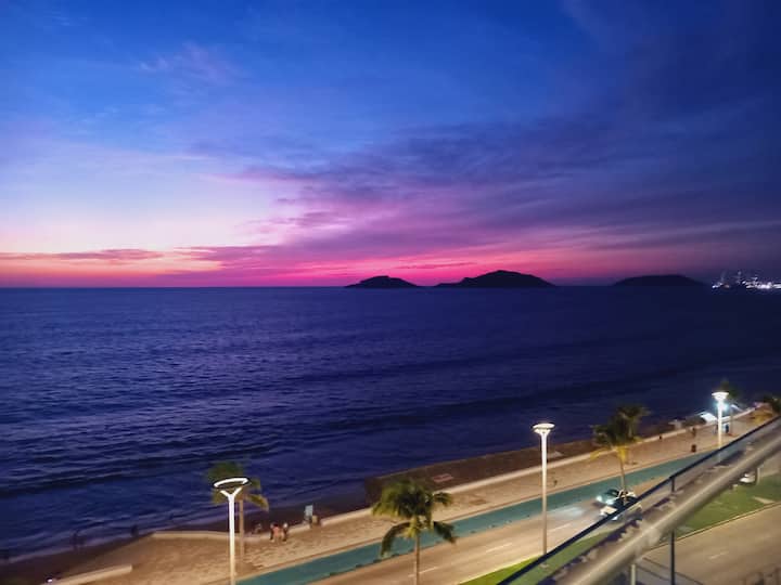 Incredible Ocean View 1 Bd Apt Sleep 6 Pax - Mazatlán