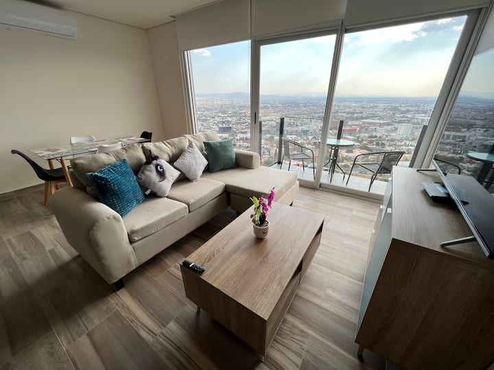 Best Views In Qro | 5 Min To Arcos | Indoor Pool - Querétaro