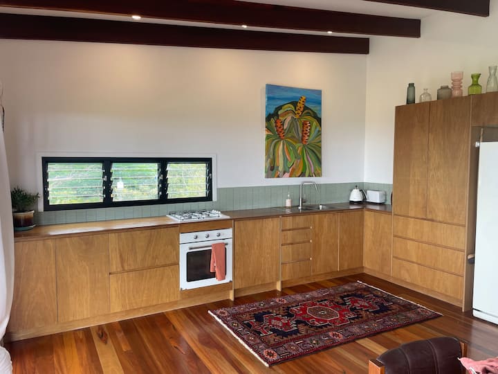 Yaroomba Beach Tranquil Tree House - Coolum Beach
