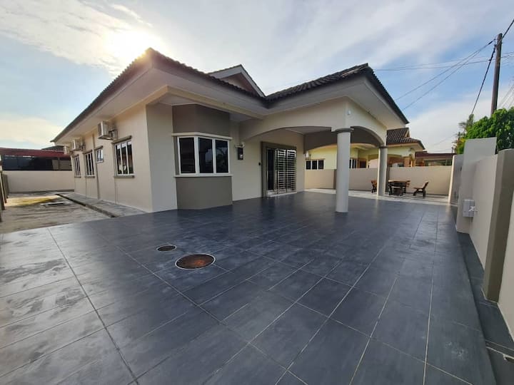 Air-home Taiping No.9 Kpg Boyan, 4br, 9pax,netflix - Taiping