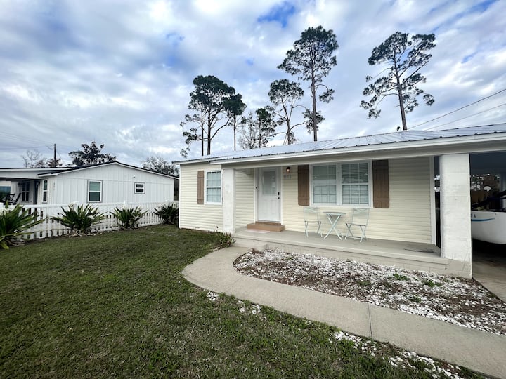 Westwind Inn, Pet Friendly - Port St. Joe, FL
