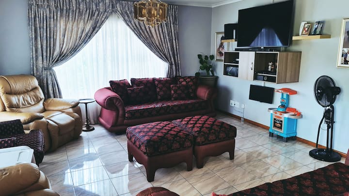 Villa Lajoy - Alberton