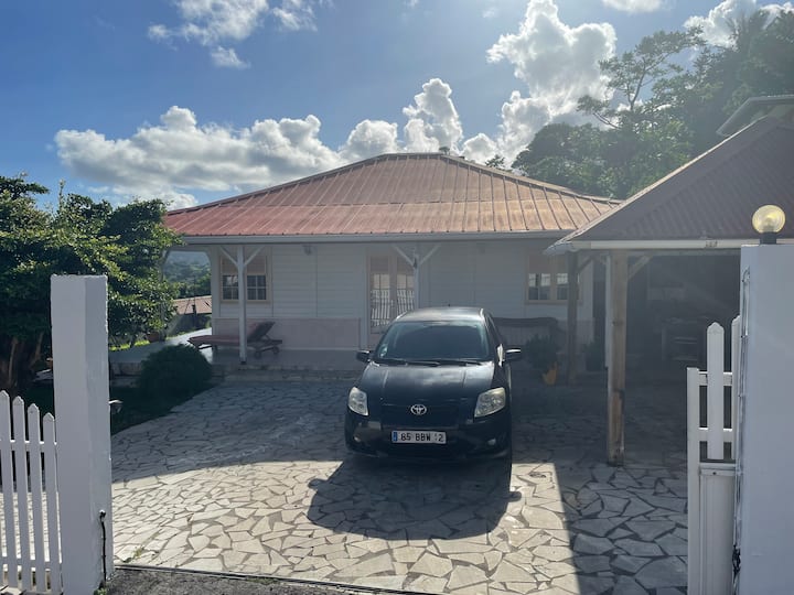 Maison De Charme Au Cœur De La Nature. - Martinique