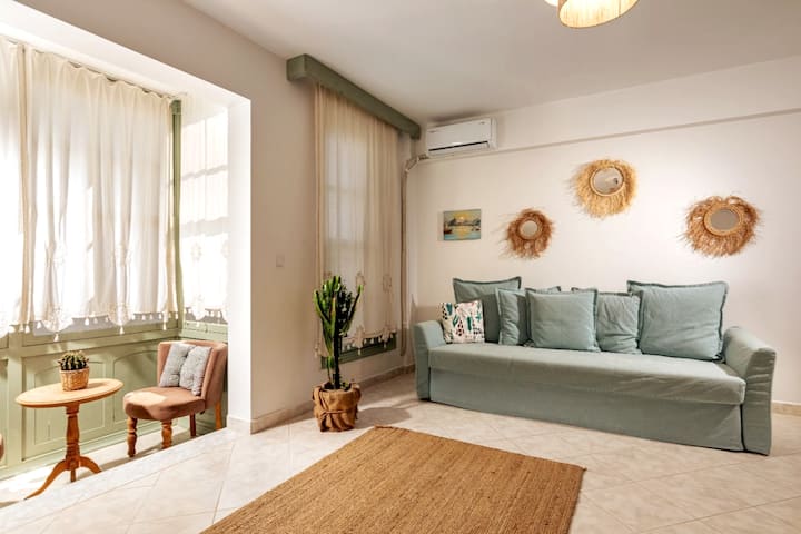 Cumbalı ŞEhir Manzaralı 1+1 Suit - Çeşme