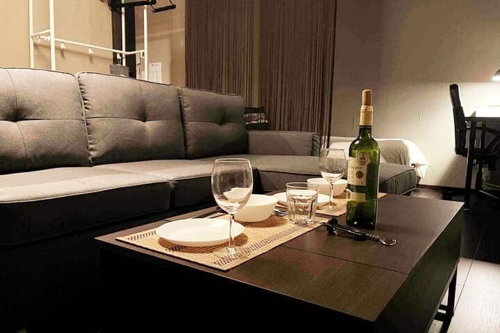 Room 206 One Db Bed With Sofa & Wooden Rain Shower - Uji
