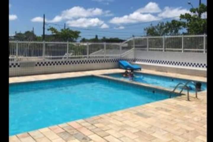 Quitinete Praia Matinhos Cond. Portal Gaivotas - Matinhos