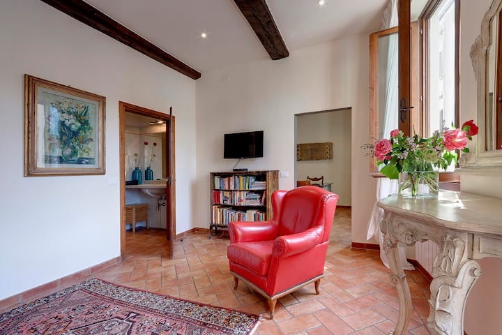 1st Fl Arno & Galileo Museum View - Florence