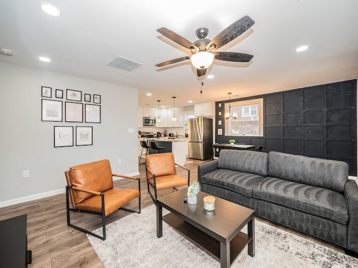 Newly Renovated 3 Bed/1 Bath For Visits To Dc/umd! - Hyattsville, MD