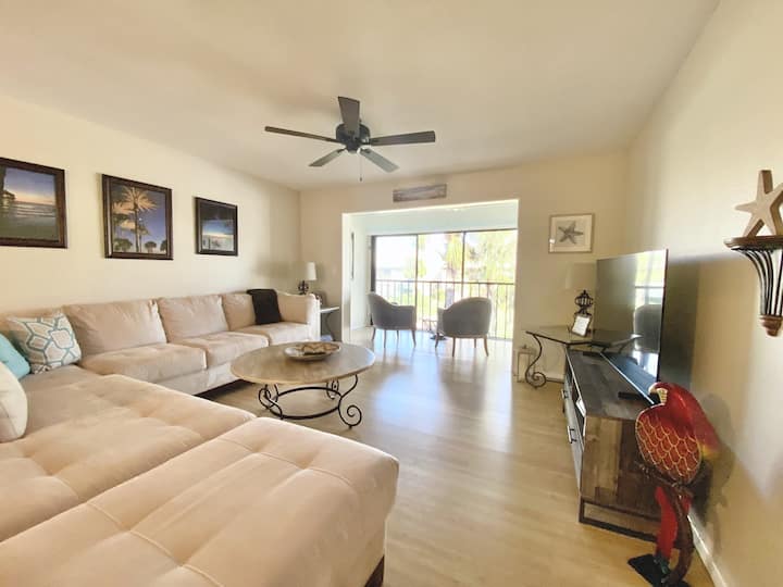 Updated Spacious 2be/2ba Condo - Venice, FL