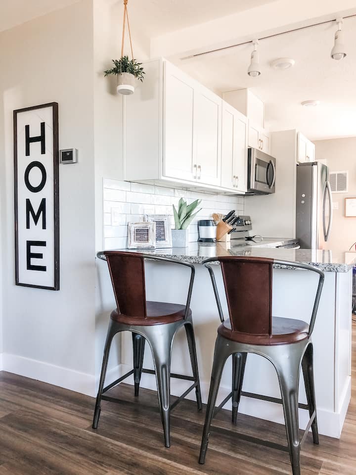 Cozy  3br + Loft W/best King Bed - Tacoma, WA