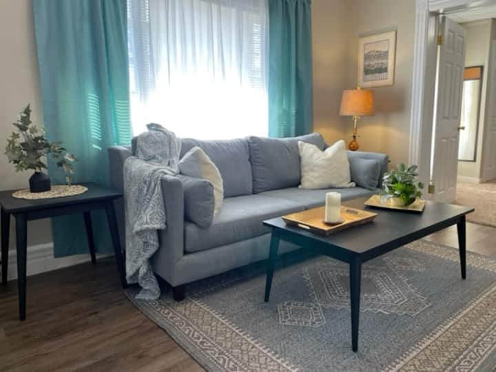 Newly Renovated 2 Bedroom Apt - Glens Falls, NY