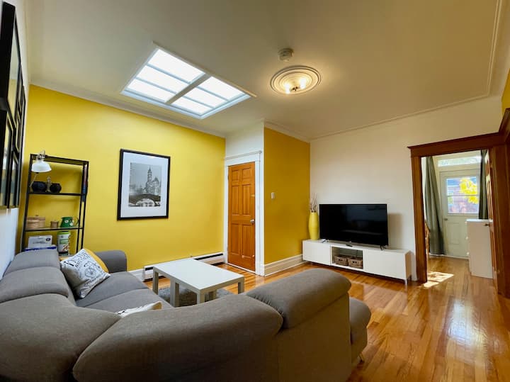 Metro Crémazie - 2 Bedrooms - Montreal