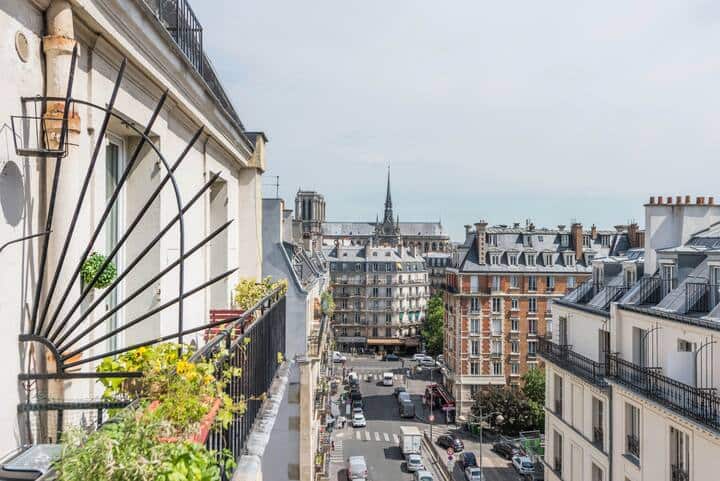 Sunny Family Appartement - Paris
