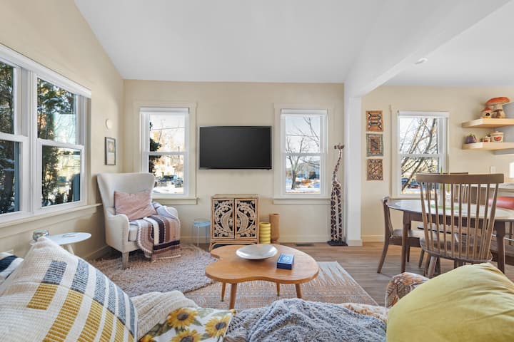 Midtown 4bdr Home - Mid Century Paradise! - Billings, MT