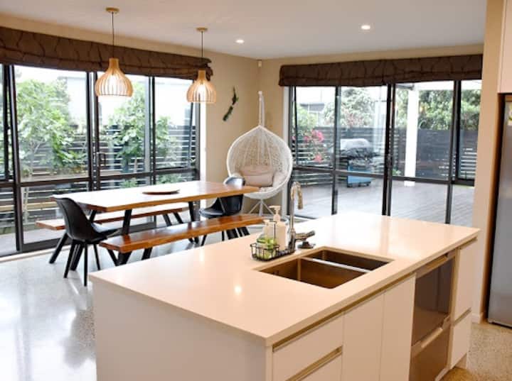 Omaha Beach Haven - Matakana