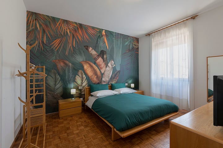 [-50%] - Superb 3 Bed Apartment + Garage - Milán