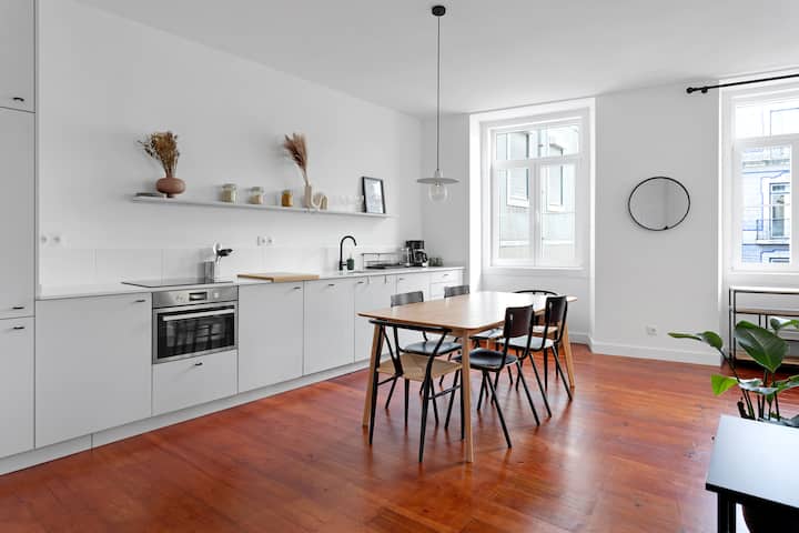 Bright And Spacious Apartment Lisbon - Lisbon