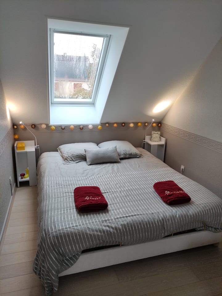 Chez Christine Et Philippe Chambre Grise - Le Mans