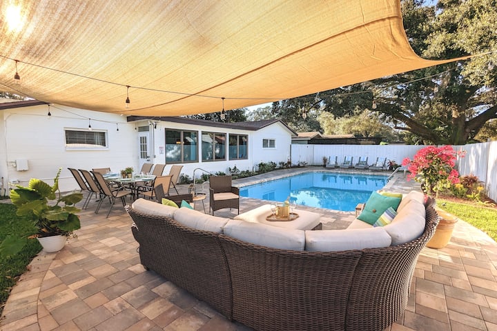 Updated W/pool - 6 Min To Beach - Madeira Beach, FL