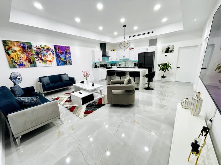 Orismay Luxury Apartment, Miami - South Miami, FL