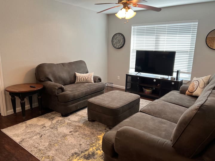 Locust St House - Gainesville, TX