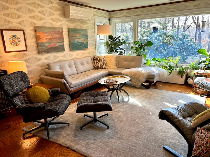 Swanky Midcentury Ranch - Andover, MA