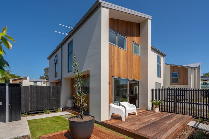 Cozy Town House - Walk To Addington Raceway - Christchurch