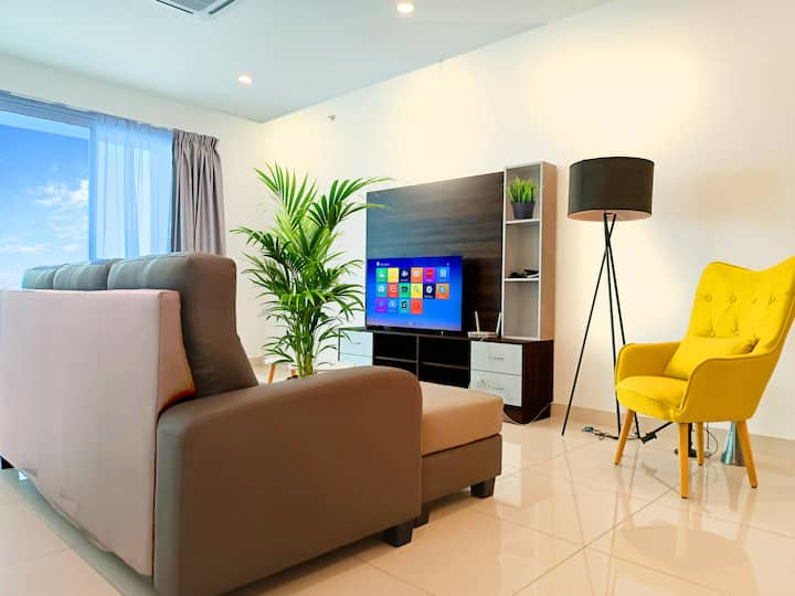 Huge Gurney Seaview Georgetown Homestay - Batu Ferringhi