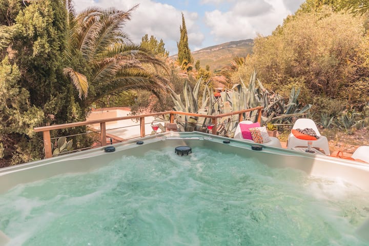Chalet Avec Jacuzzi Privatif - Tuchan