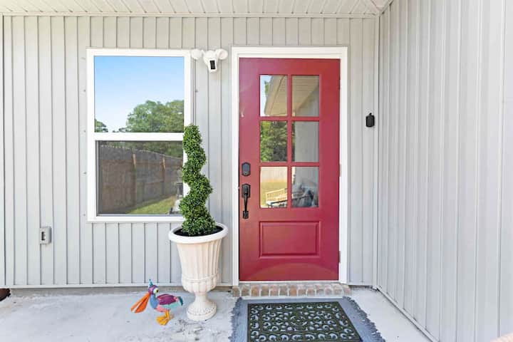 Pensacola's Private Hideaway King Suite Near Nas - Pensacola Beach, FL