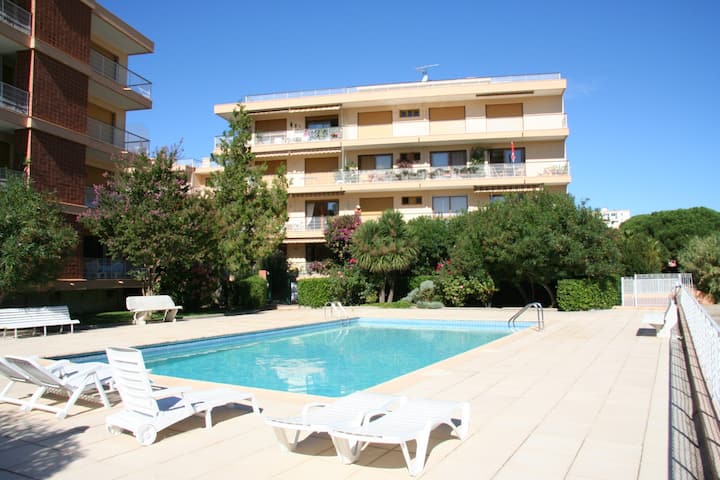 Appartement 2 Pièces 60 M² (2+2 Personnes) Balcon - Sainte-Maxime