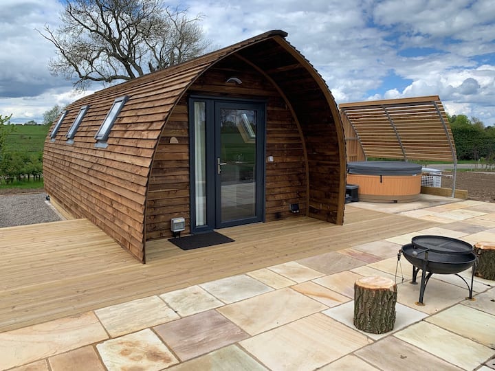 Hot Tub Lodge In North Yorkshire - Northallerton