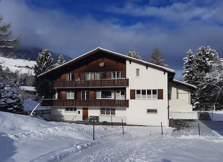 Ferienwohnung Herrliche Bergsicht Mitten Im Dorf - Lenzerheide