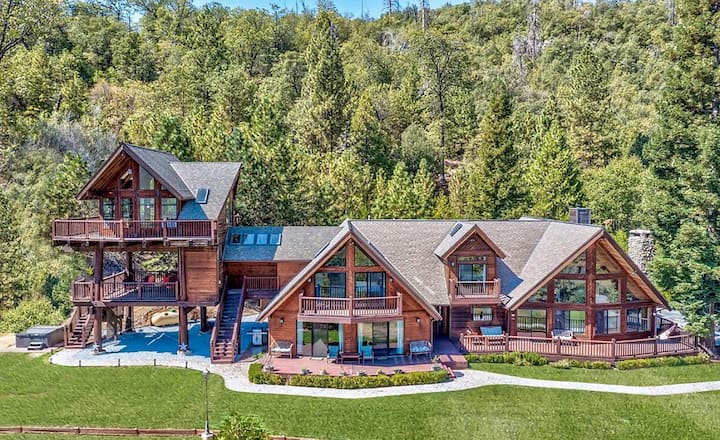 A-frame | Yosemite | Sleeps 20 | 2 Spa | Fire Pits - Yosemite National Park, CA