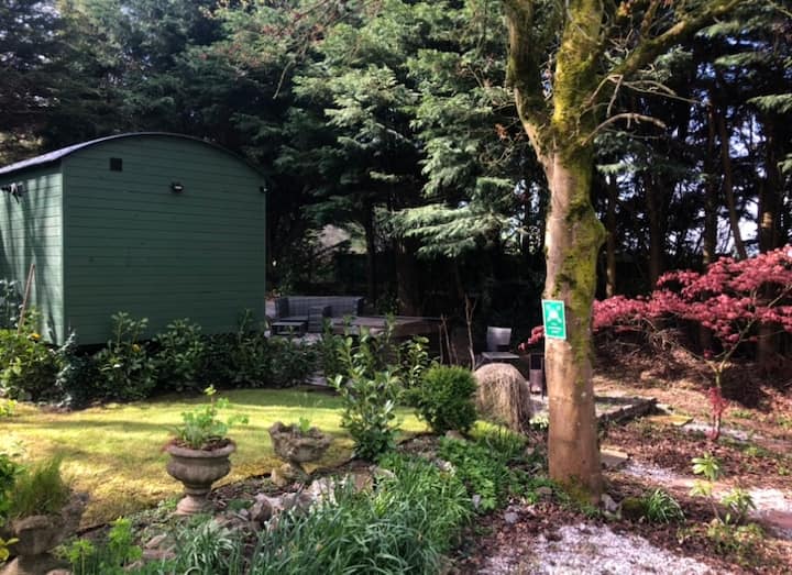 Annie Railway Hut Hideaway - Skipton