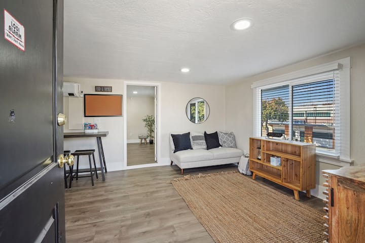 Upstairs Apartment Downtown Lodi - Lodi