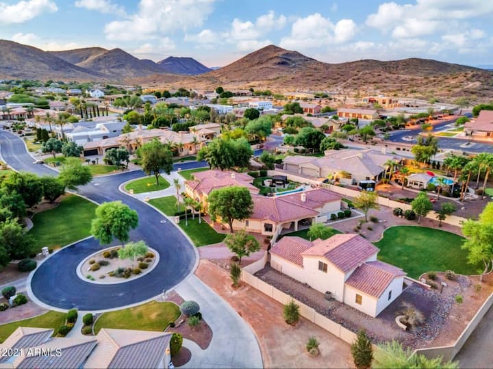 Glendale Mountain Retreat - Glendale, AZ