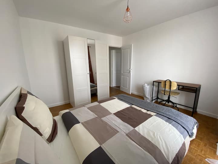 Appartement De 3 Chambres - Le Bourget