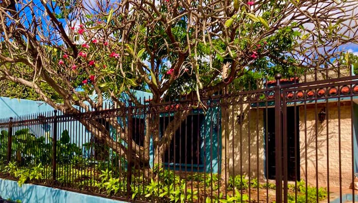 Céntrica Casa 3cuartos, Piscina/est A/c - Mérida