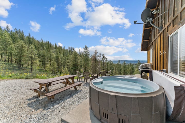 Echo Valley Resort Orondo Cabin - Lake Chelan, WA