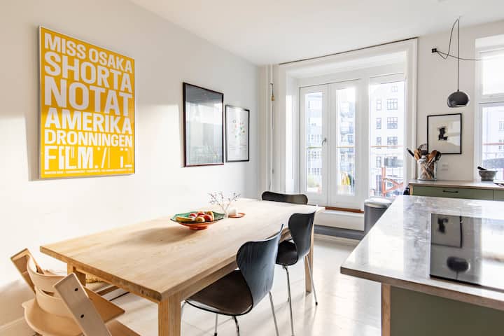 Nyrenoveret Lejlighed I Hjertet Af København - Copenhagen